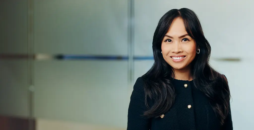 Queenie Lo - Corporate Lawyer - Aird & Berlis LLP